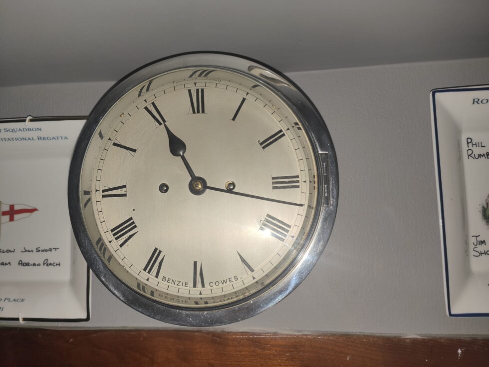 Member’s Bar Clock | Royal Torbay Yacht Club